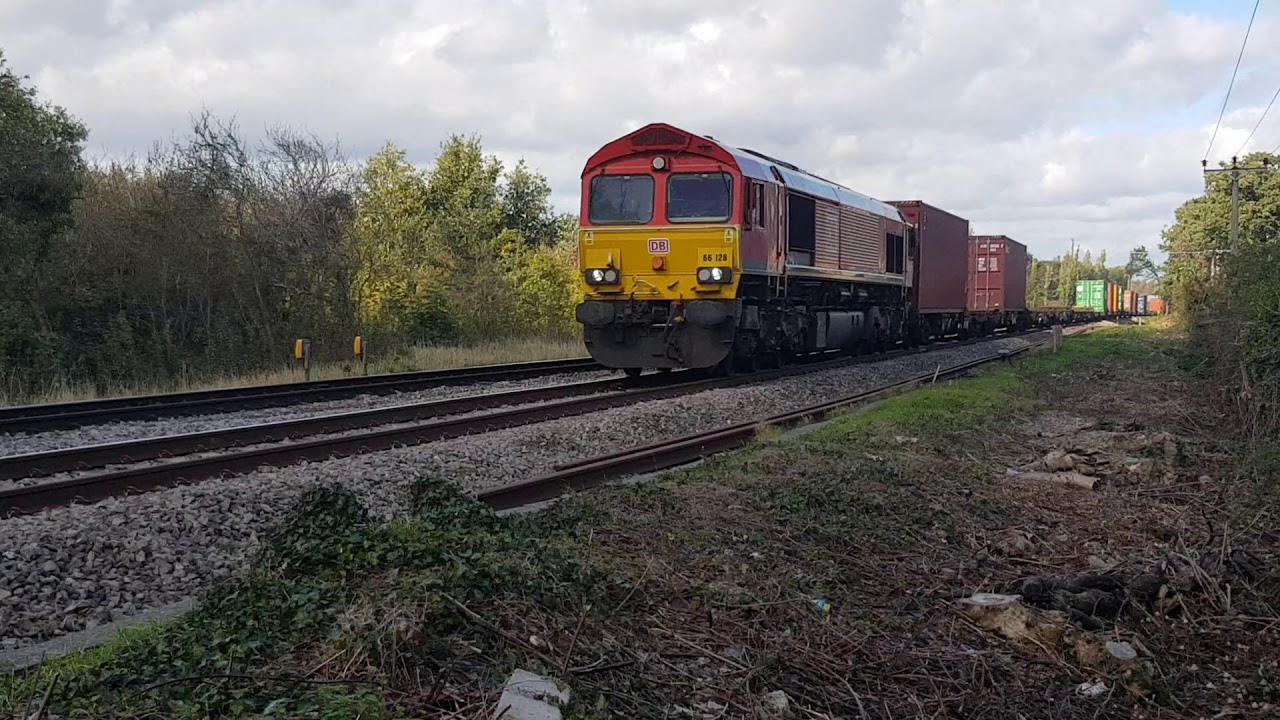 DB Shankar Class 66128 @ Roundham Level Crossing 7/10/20 - YouTube