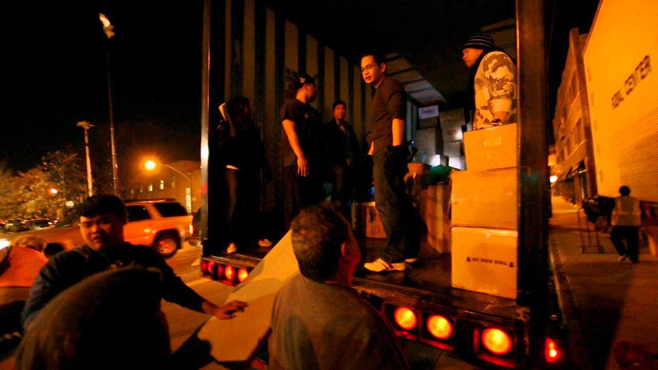 Typhoon Haiyan Relief Efforts @ Jose Rizal Center, Chicago IL - YouTube