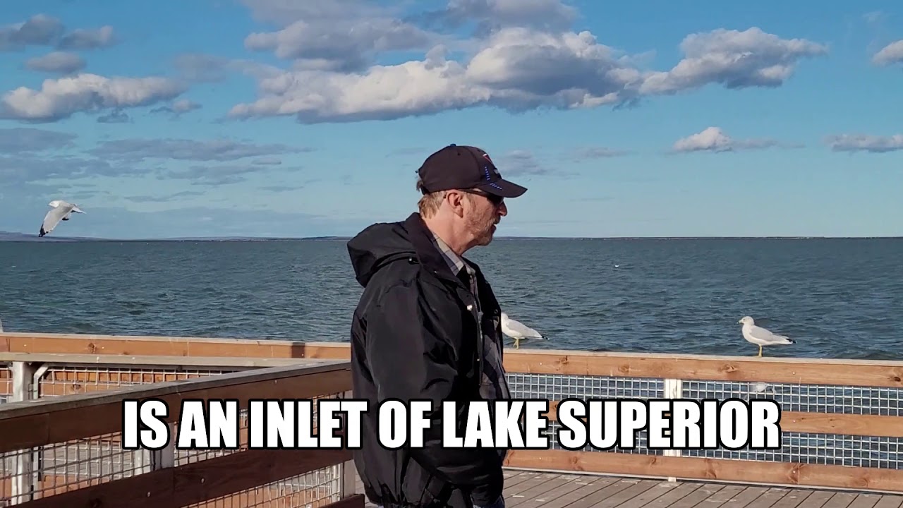 ASHLAND, WISCONSIN || CHEQUAMEGON BAY || LAKE SUPERIOR || FALL SEASON ...