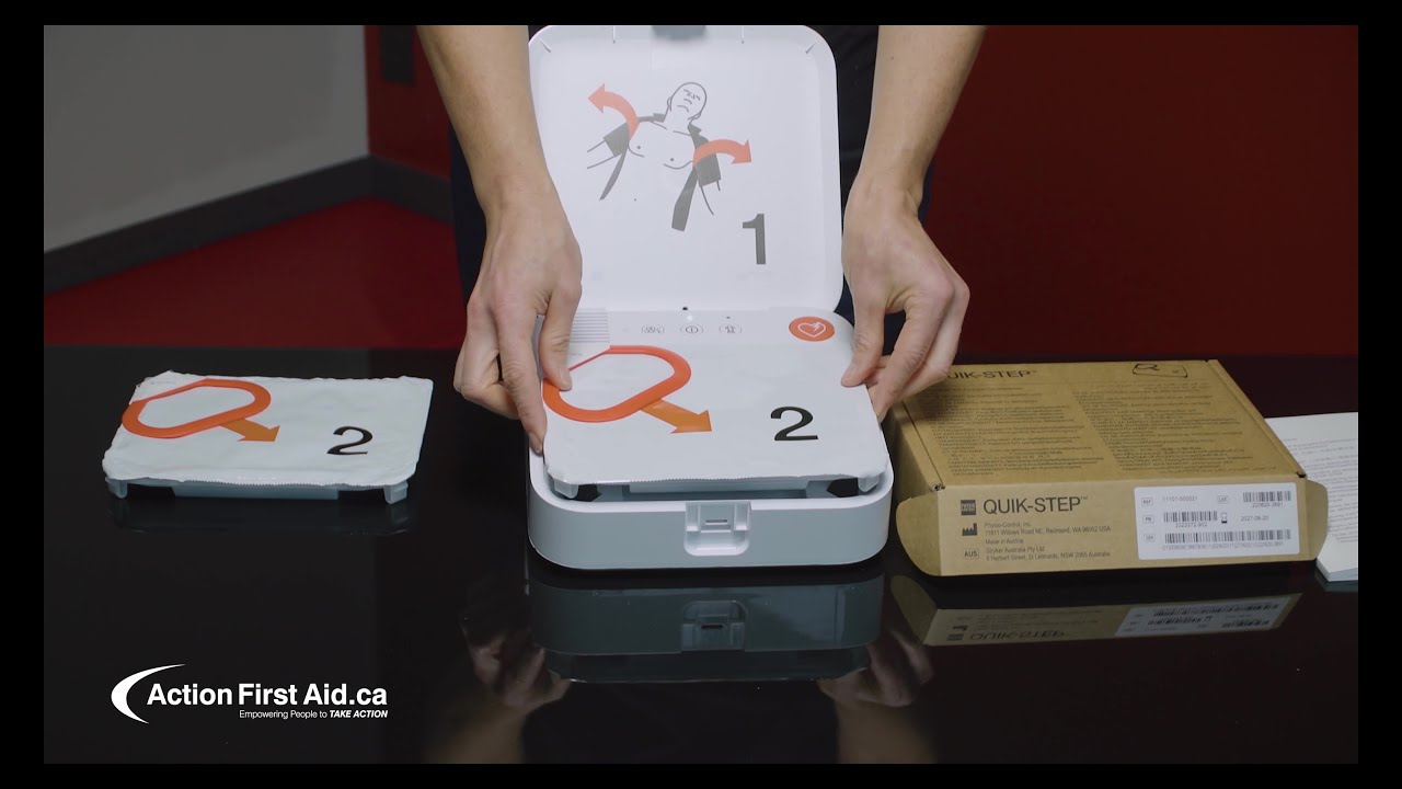 How to Replace the Pads in a Stryker LifePak CR2 AED - YouTube