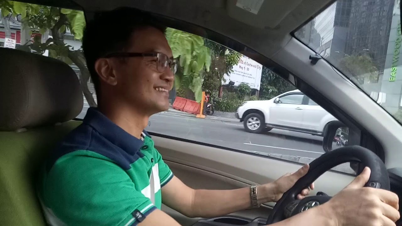 My first Driving Lesson - YouTube