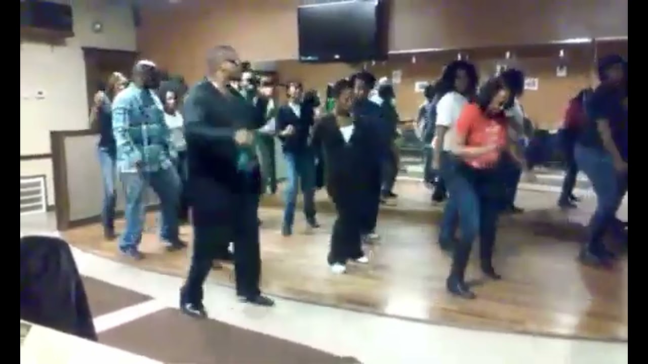 The NA Hustle / Line Dance - YouTube