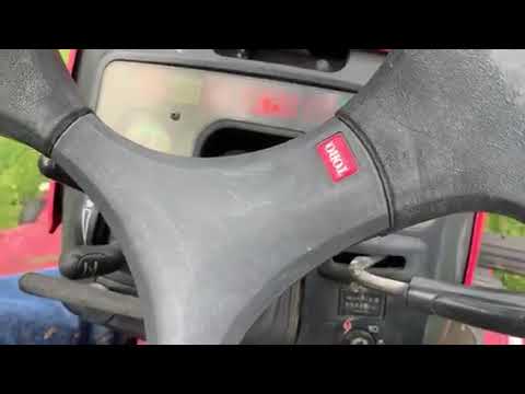 Toro 522xi w 60" deck cutting grass - YouTube