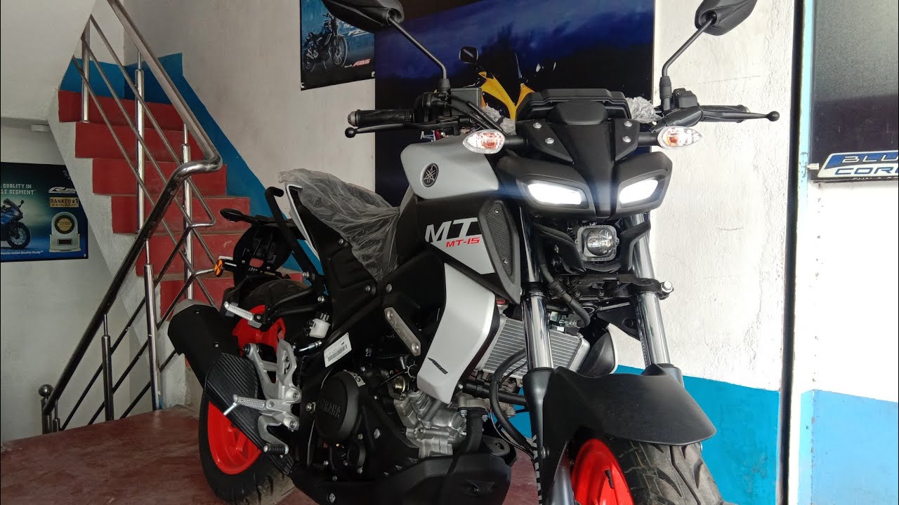 the all new MT 15 white color - YouTube