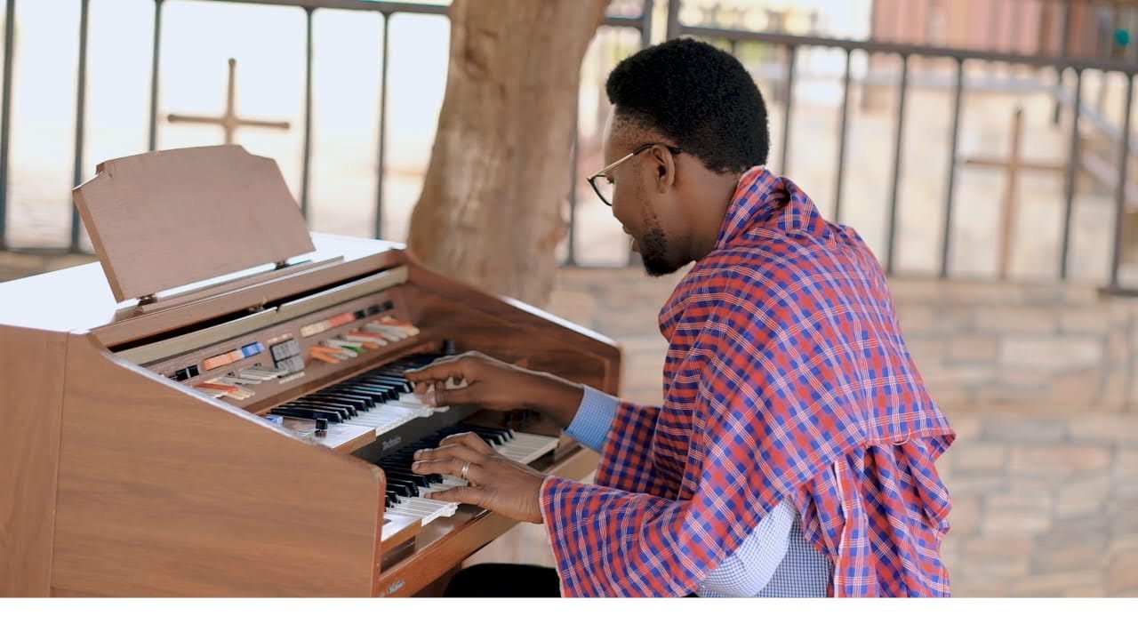 Baraka Thomas Mashibe - Organ part - YouTube