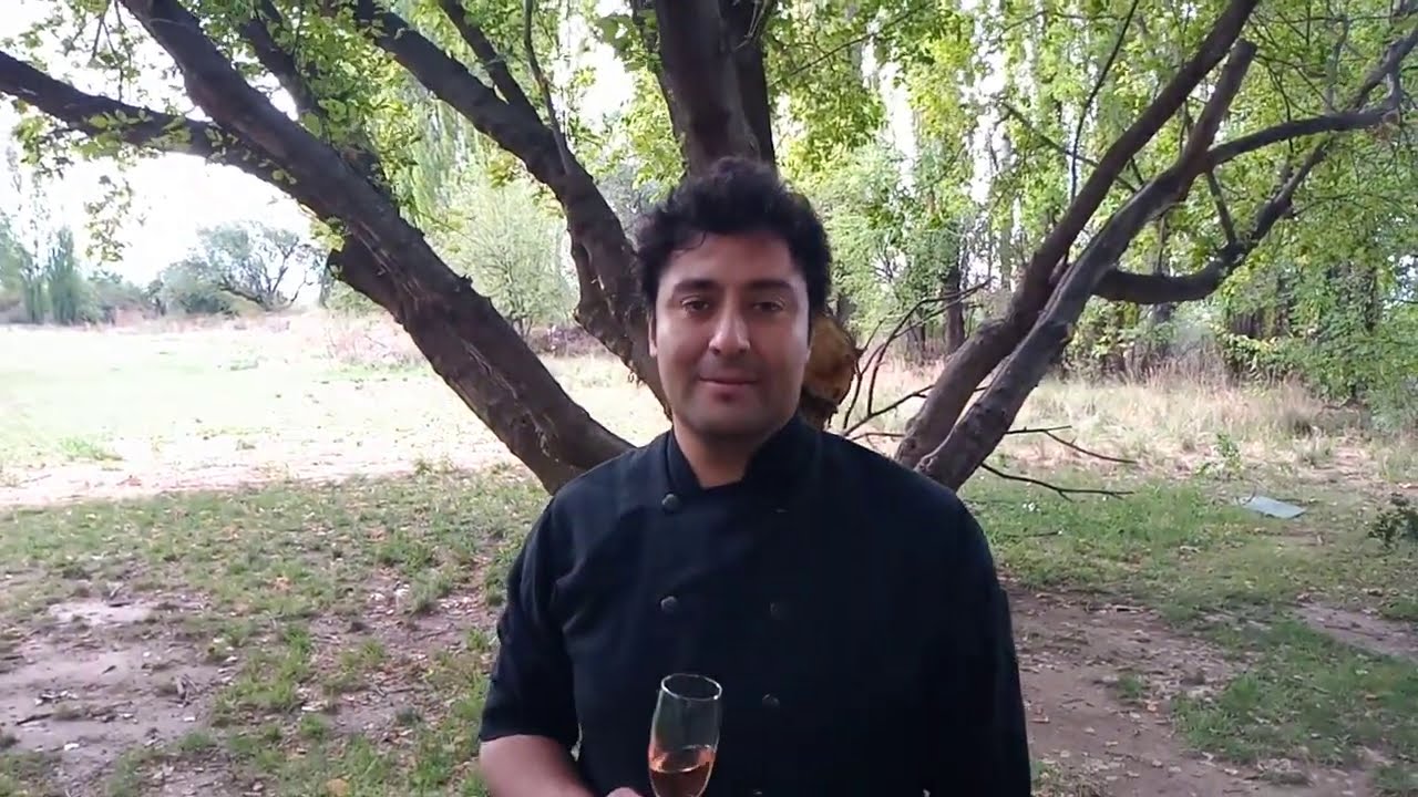 Chef Rodrigo Lucero - Rincon de Atamisque -Presentacion de Carta - YouTube