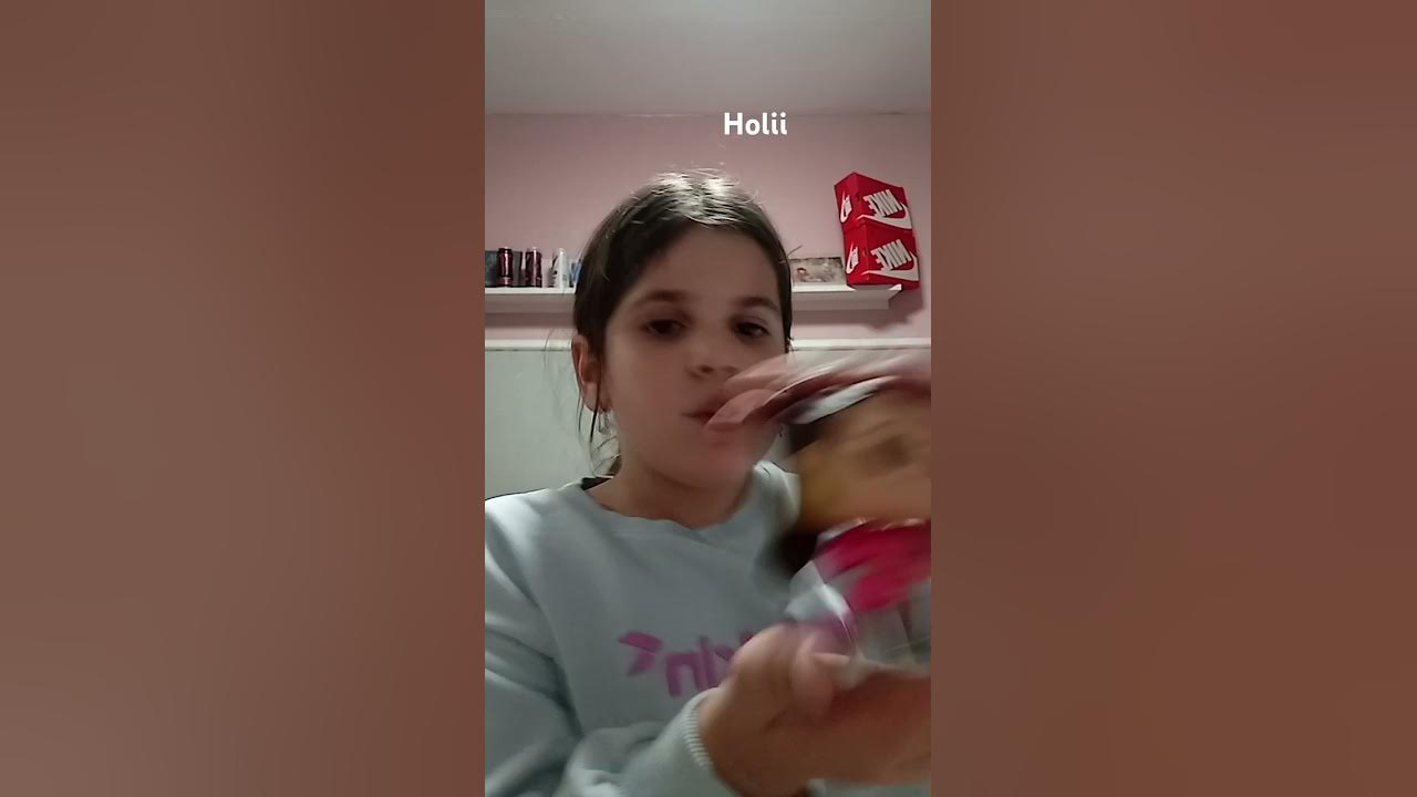 Holii soy nueva - YouTube