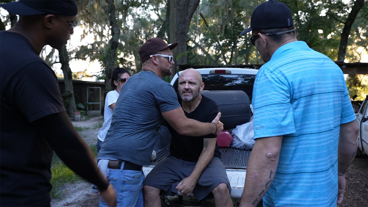 Redneck Repo - This Guy Was Rough So We Had To Use Other Tactics - YouTube