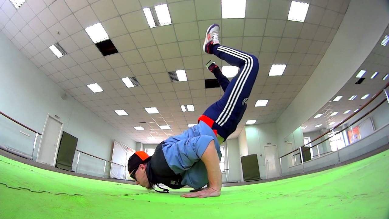 Tiger push ups/Отжимания тигра - YouTube