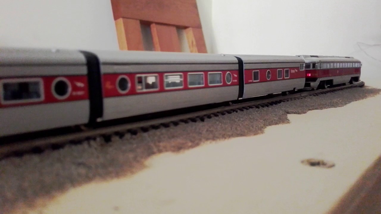 Renfe escala N - 353 + 8 coches talgo III Arnold - YouTube