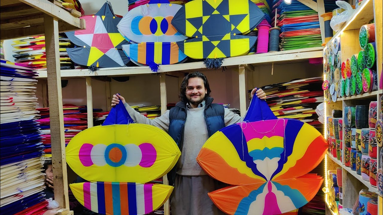 1000 fancy kites packing and wholesale price stock available in shezy ...