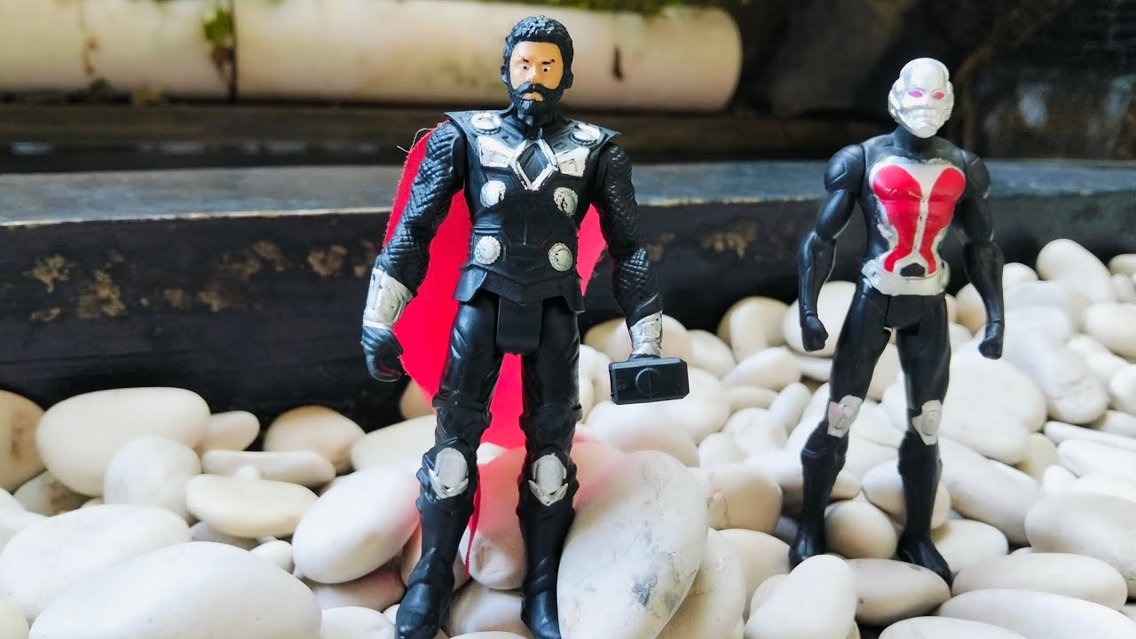 Ant-Man vs Thor \ Avengers Toys Assemble \ Avengers \ Assemble Toys ...