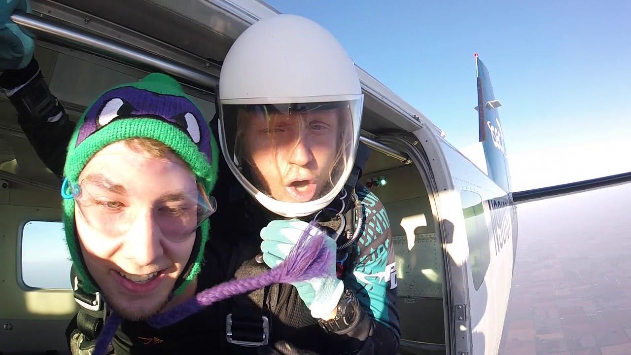 1746 Zack Hogan Skydive at Chicagoland Skydiving Center 20181021 Klash ...