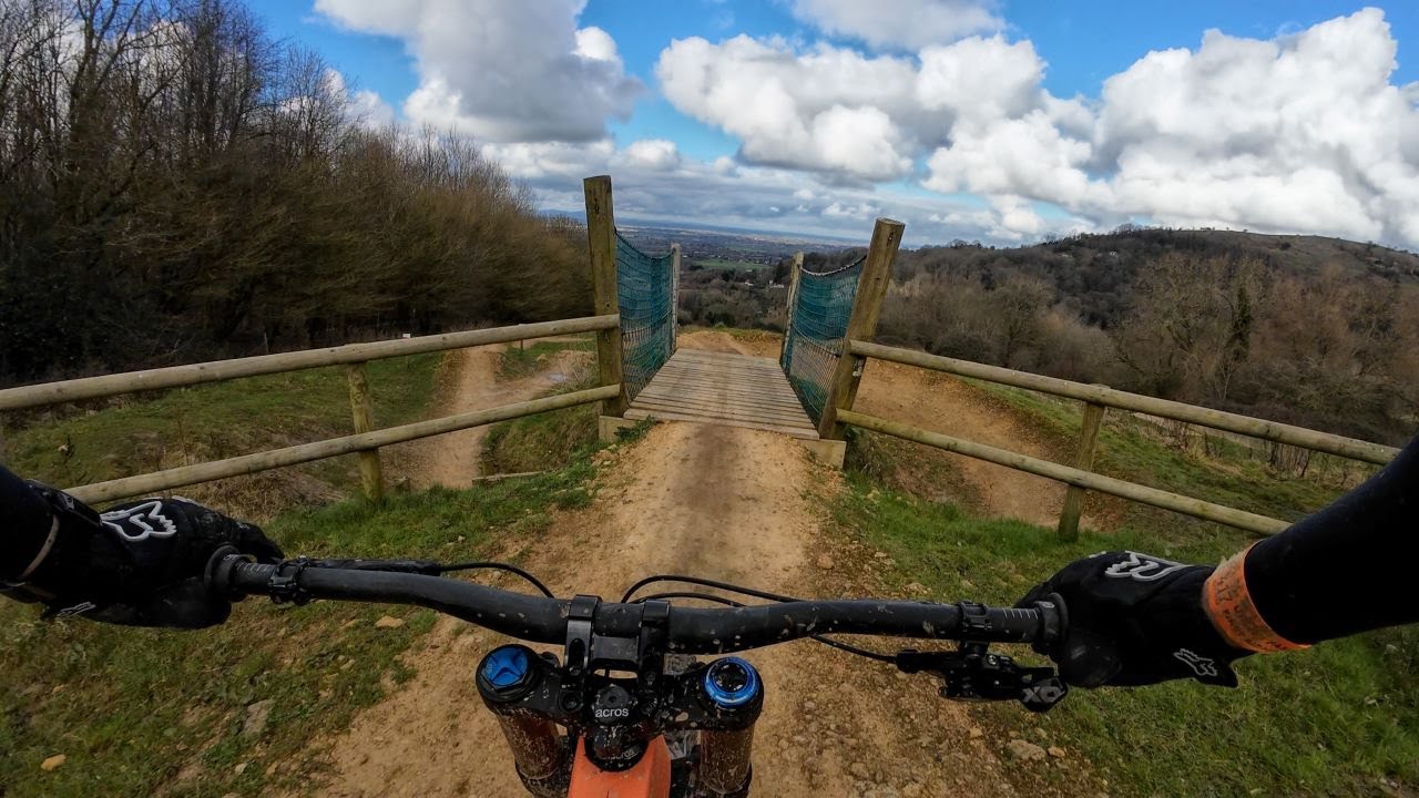 Flyup 417 Bike Park - Short and Sweet - YouTube