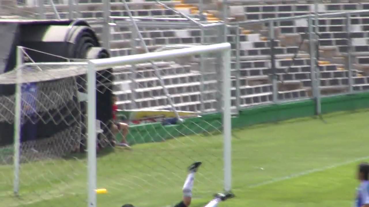 Bryan Rabello - AIM Futbol 2010 - YouTube