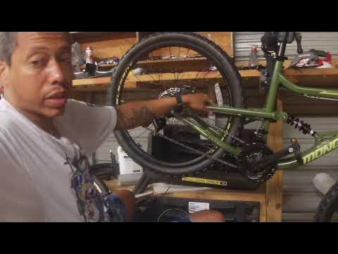 Mongoose Bash How to Fine Tune Rear Derailluer - YouTube