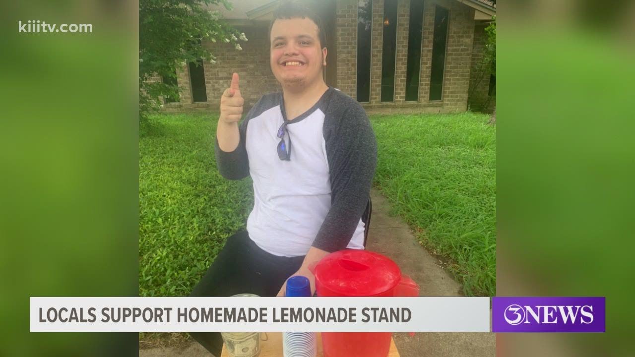 Community supports local lemonade stand - YouTube