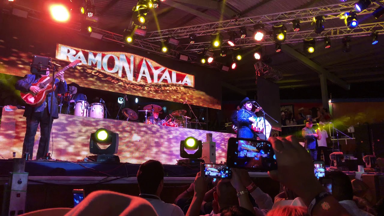 25 aniversario de rodeo zuazua arena Ramón Ayala - YouTube