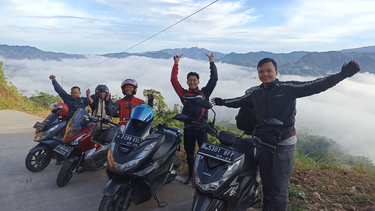 touring citorek-sawarna.curug kadu punah, pantai tanjung layar, Karang ...