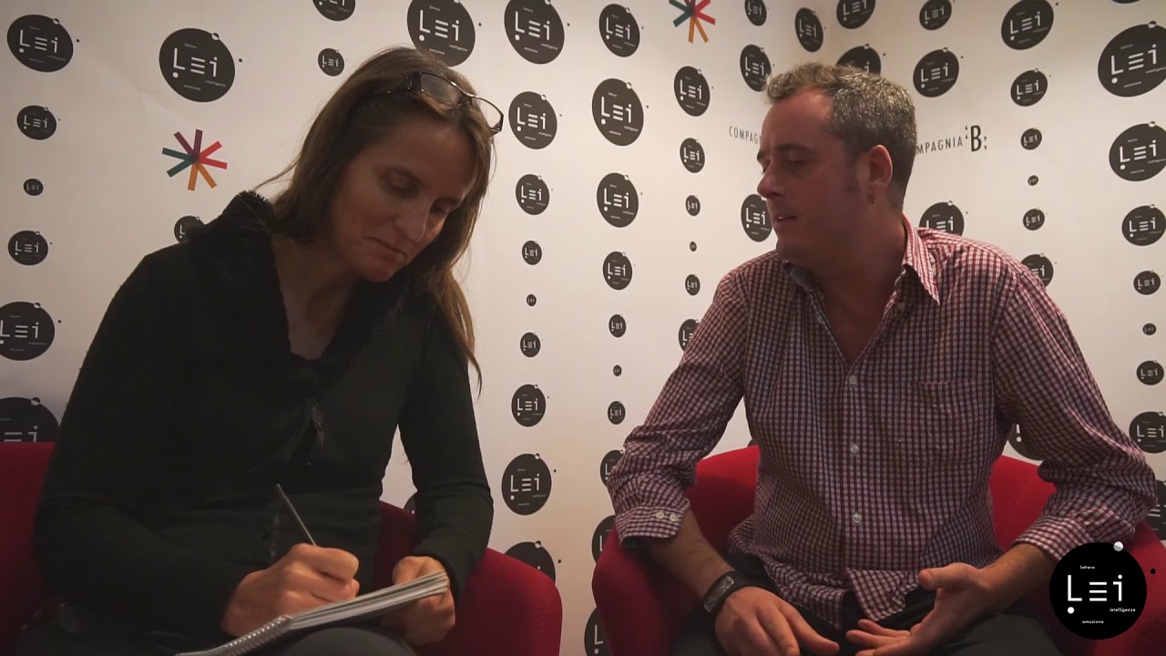 #LEIFestival2017 intervista Tim Lomas - YouTube