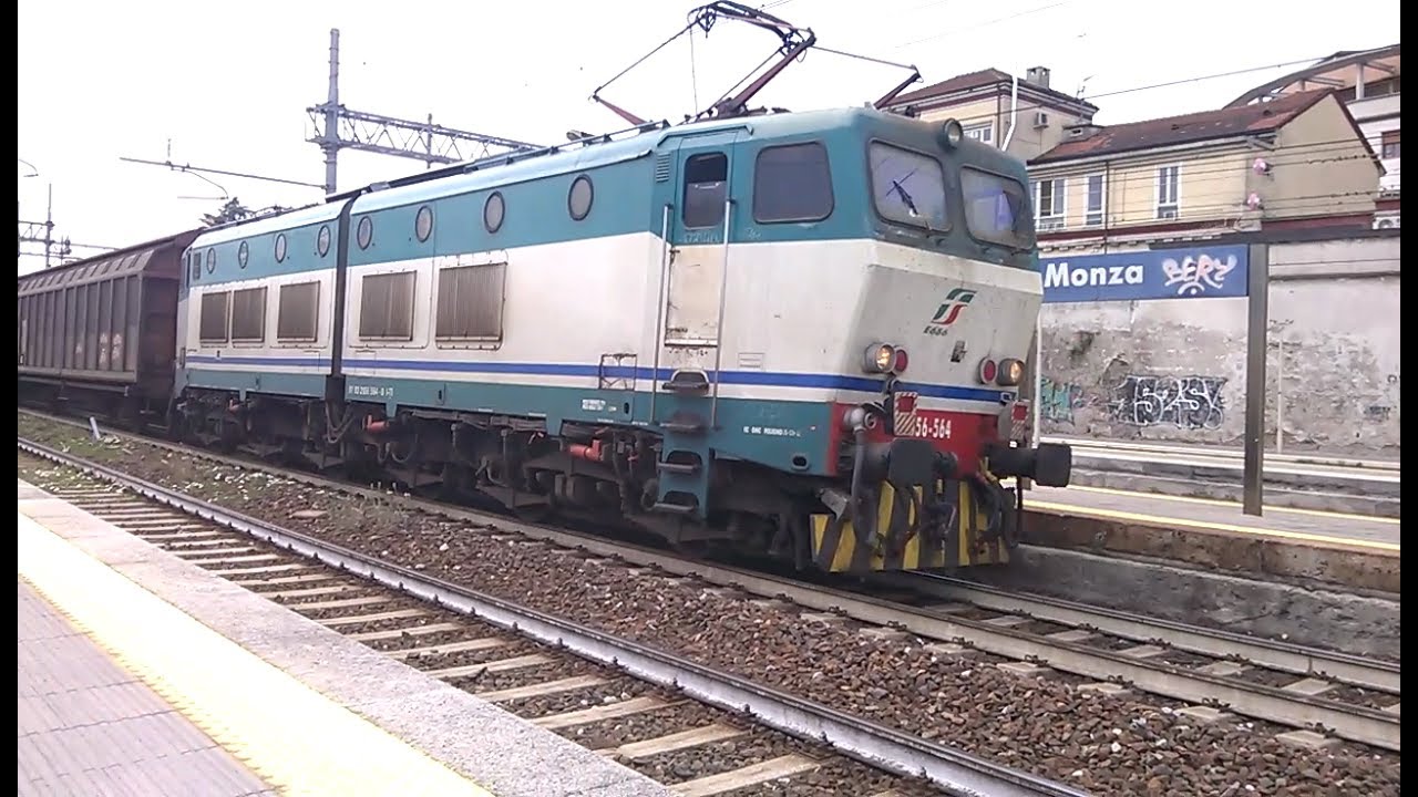E652 106+E656 564 con merci in doppia simmetrica, E464 009+6 2 piani - Monza 26/05/2015 - YouTube