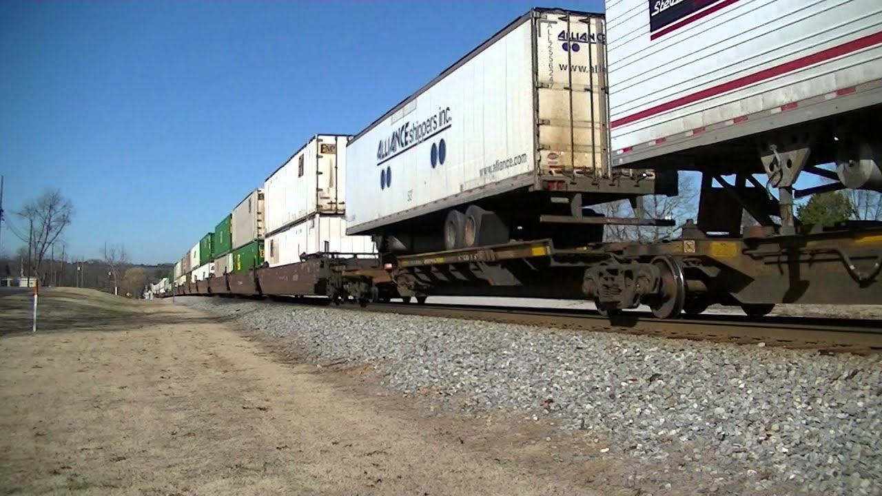 KCS 4706 leads NS 220 @ Leeds AL 12-13-14 - YouTube