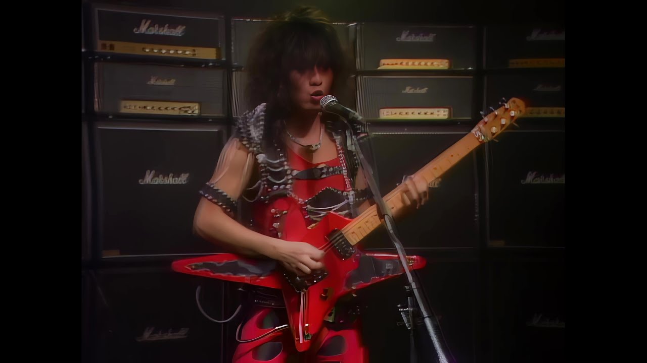 Loudness "Crazy Nights" from Thunder in the East (1985) w/ Akira ...