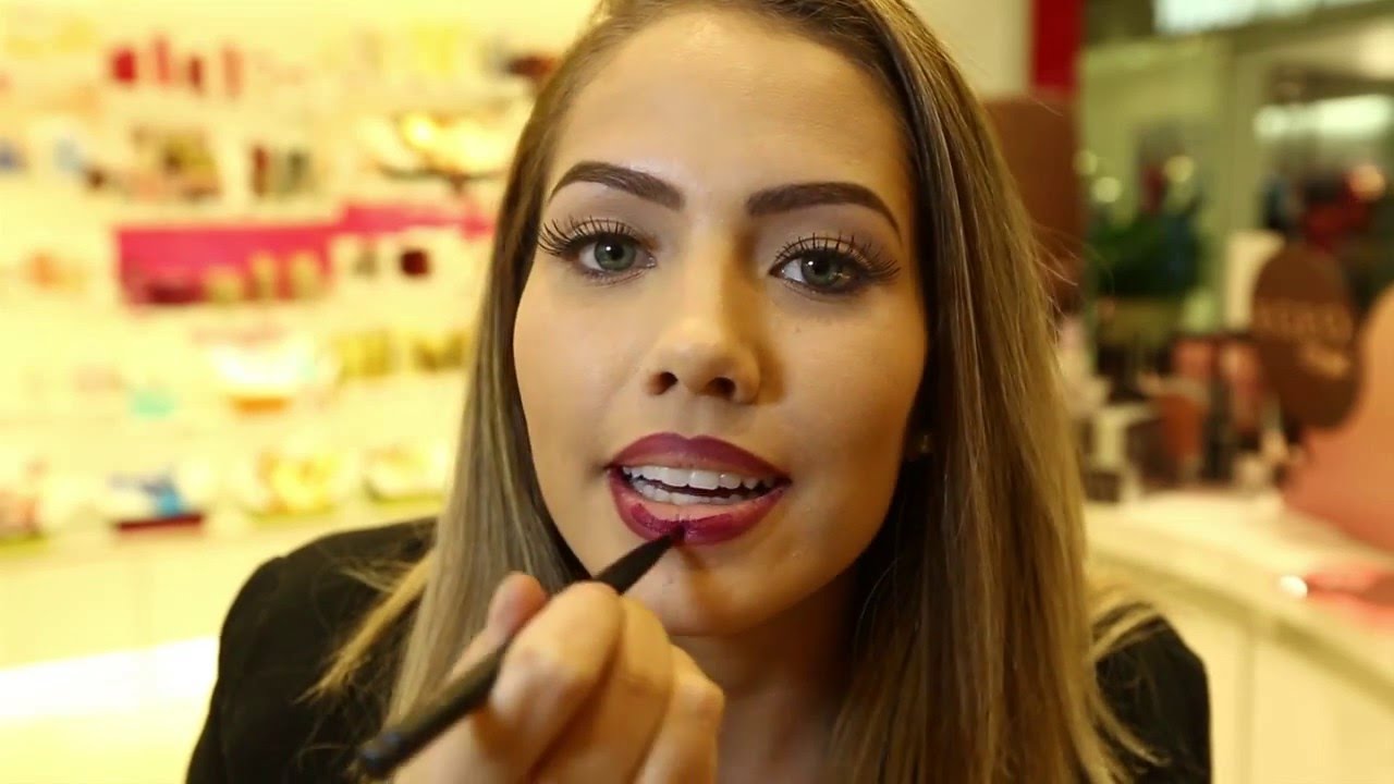 Make com batom roxo para o inverno - YouTube