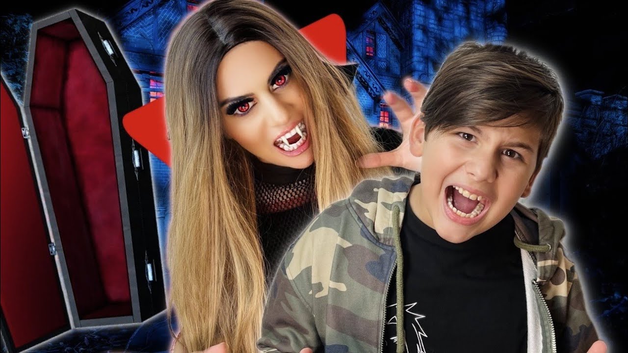 Η ΜΑΜΑ ΜΟΥ ΕΙΝΑΙ ΒΑΜΠΙΡ.... *ΜΕ ΔΑΓΚΩΣΕ* - YouTube
