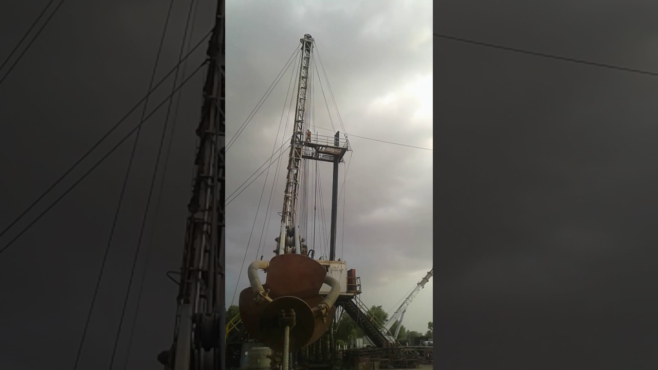 Drilling rig topman escape device - YouTube