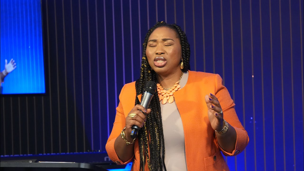 THE 5 CHARACTERS OF ACCEPTABLE PRAISE - YouTube