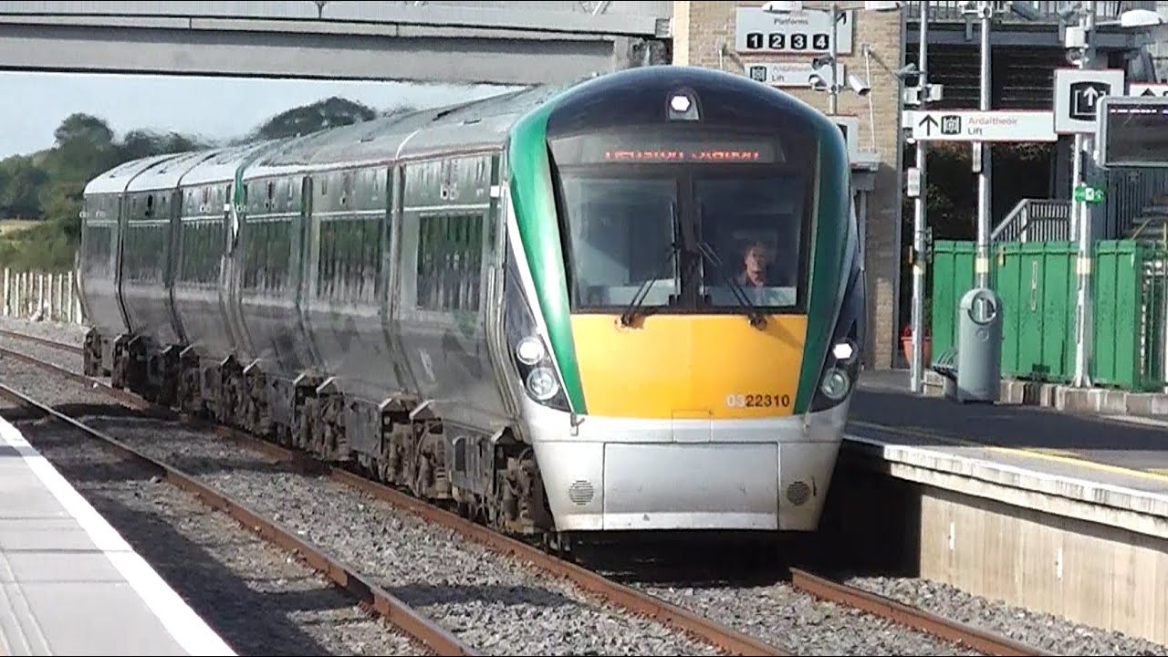IE 22000 Class ICR Train number 22310 - Hazelhatch & Celbridge, Dublin ...