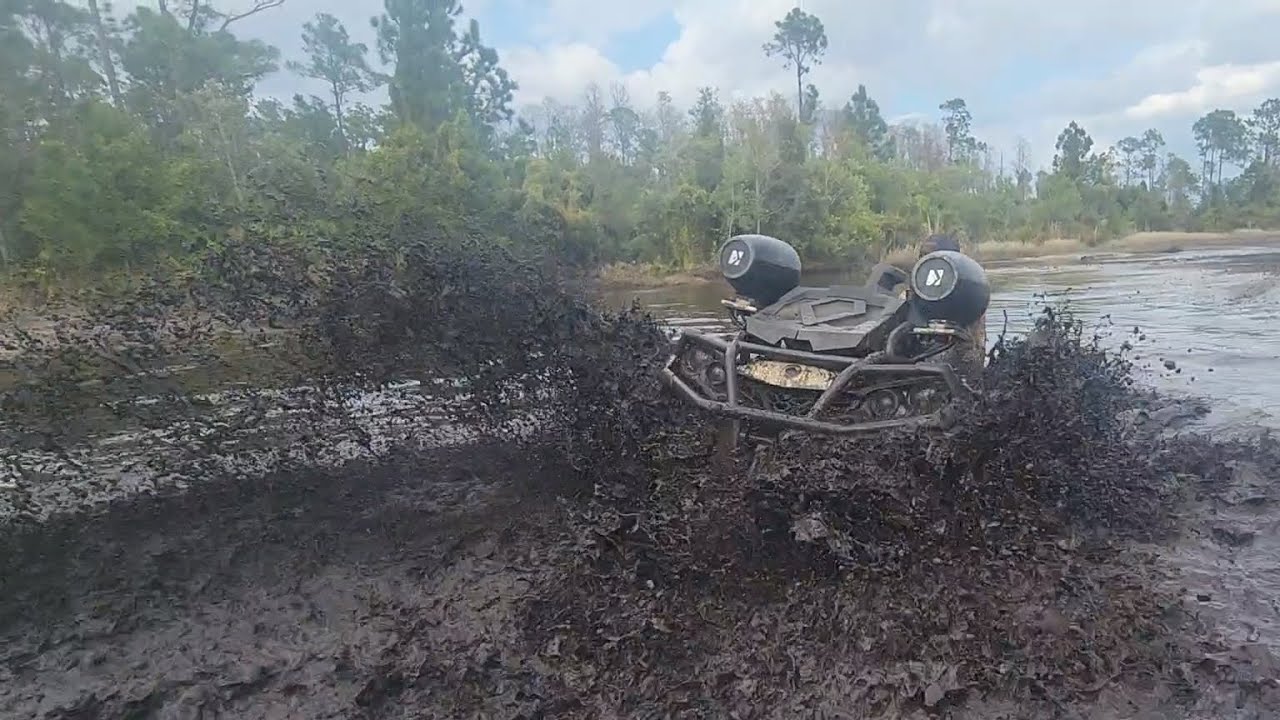 Holopaw Mud Riding - YouTube