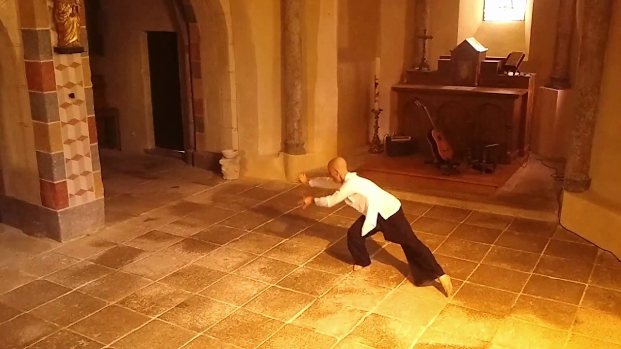 Steve Lô - Danse spontanée ... danse du souffle - YouTube