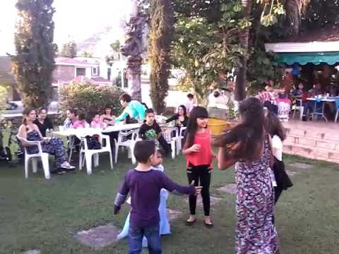 La fiesta de mi hermana - YouTube