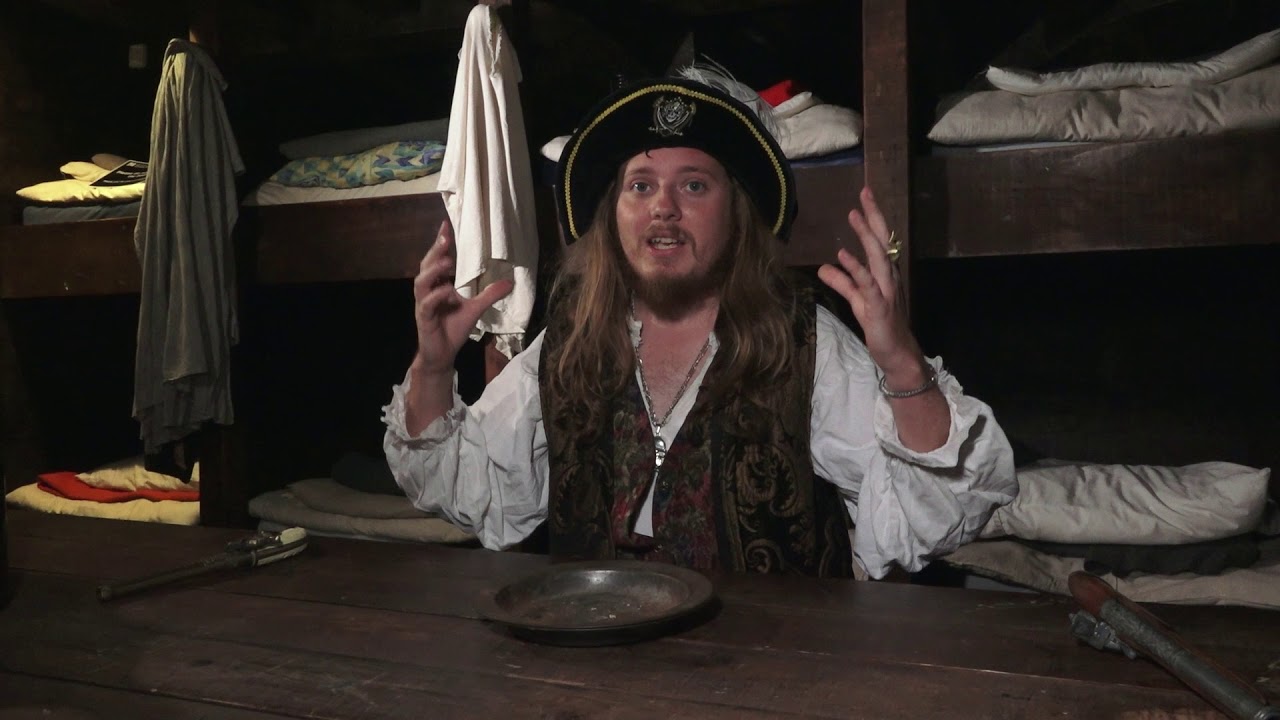 How to eat like a Pirate - YouTube