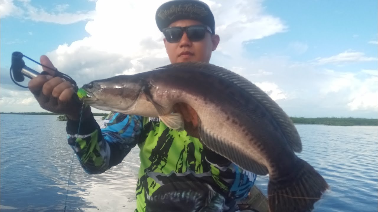 pecah😱sambaran telak dalam air, danau ini menyimban bnyak monster dalam ...
