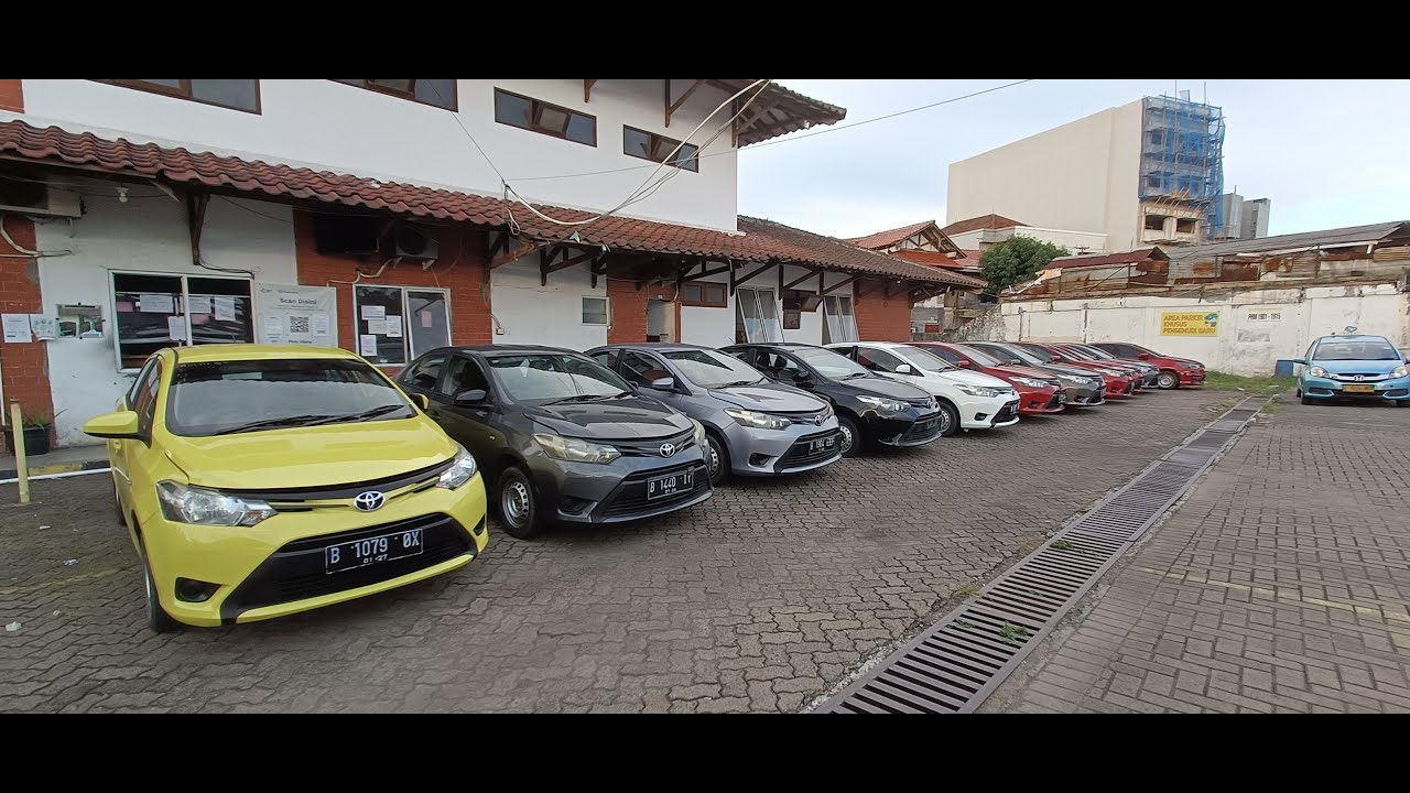 KELILING SHOWROOM RC VIOS LIMO || STOK DI BLUEBIRD PALMERAH - YouTube