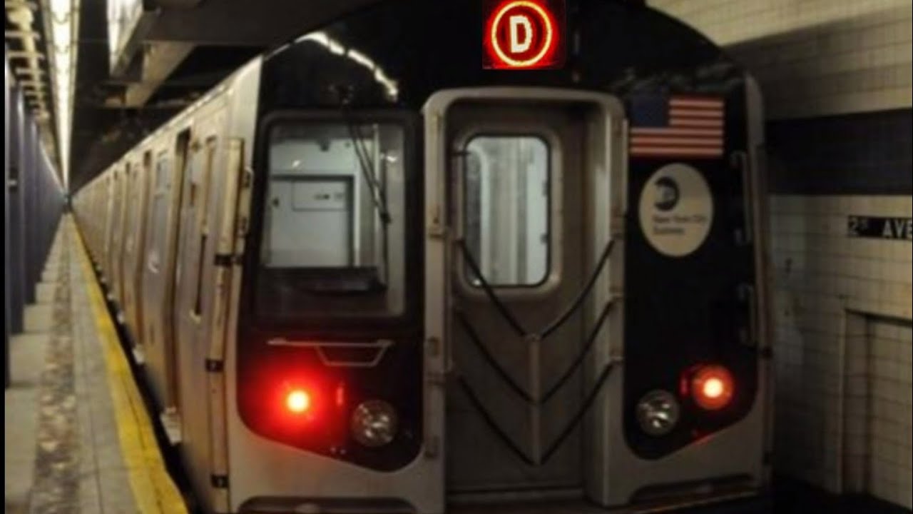 R160 (D) Train Via the (Q) line announcements - YouTube