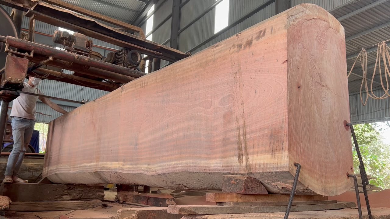 Amazing Wood Processing & Sawmill Equipment | Stunning Lumber from 100 Year Old Cheesy Wood ...