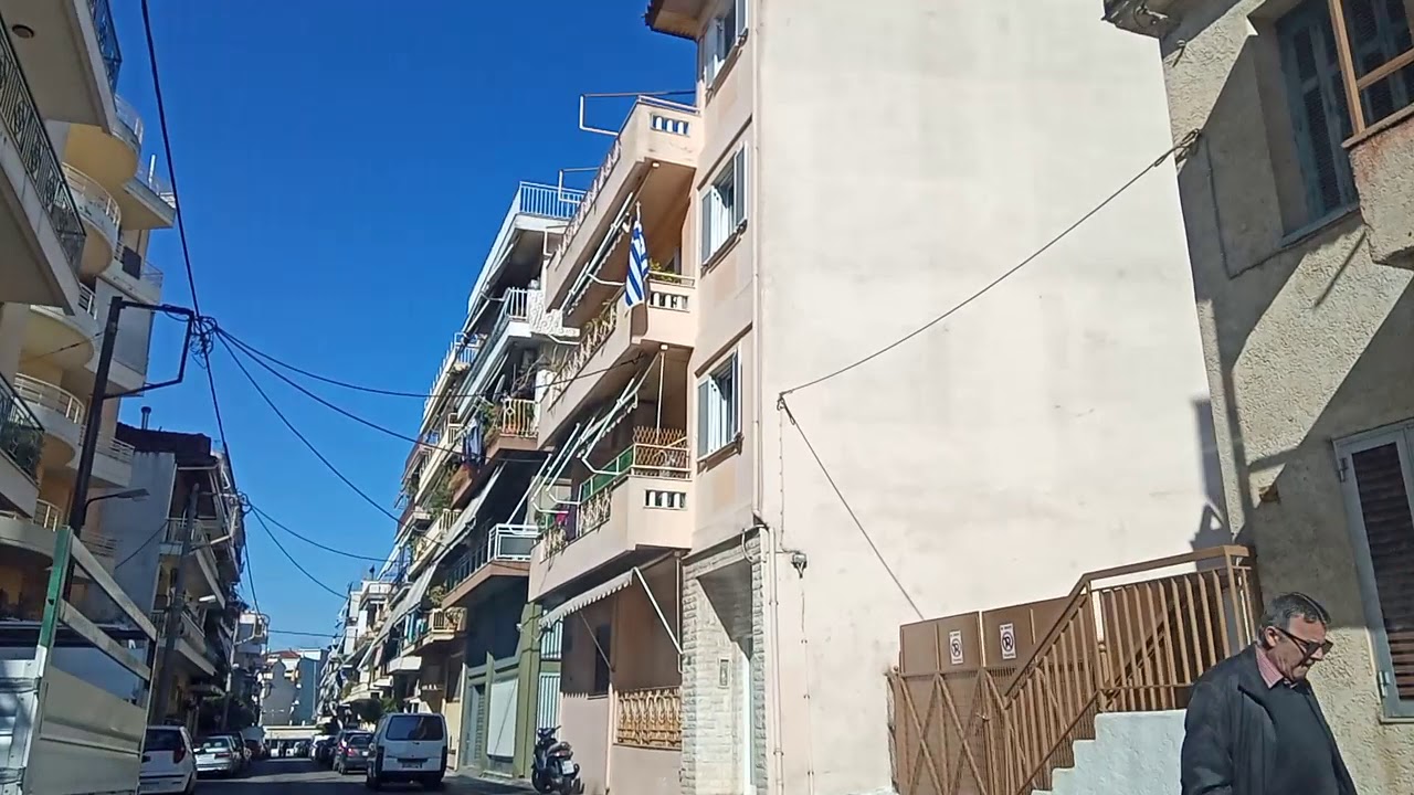 Στολισμένο το Αγρίνιο με την γαλανολευκη - YouTube