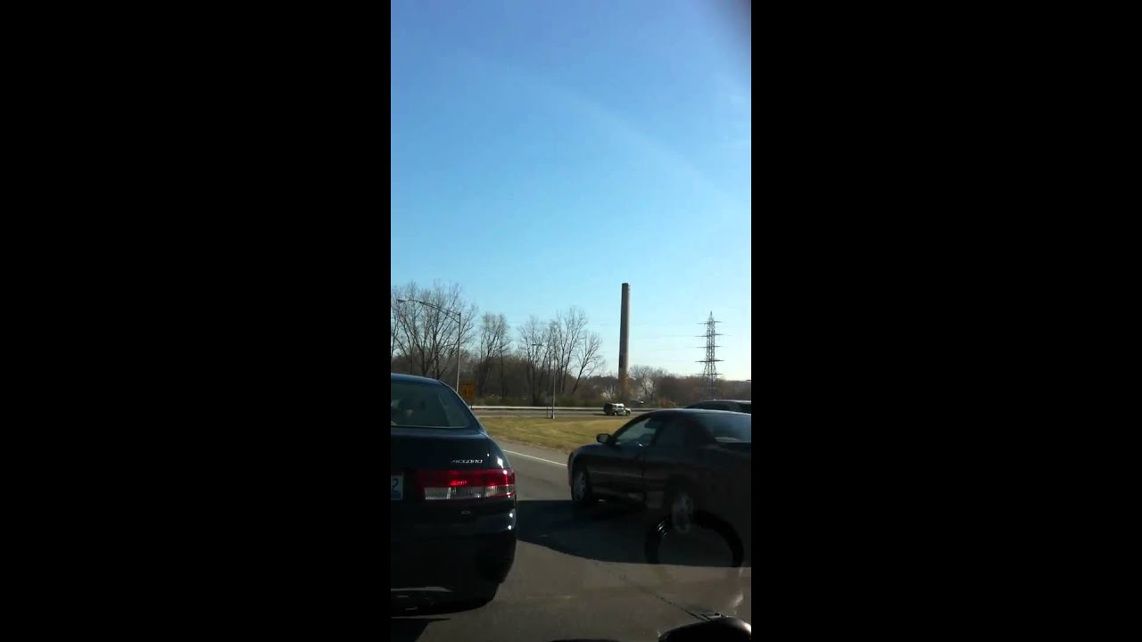 Springfield Ohio Edison Smokestack Demolition - YouTube