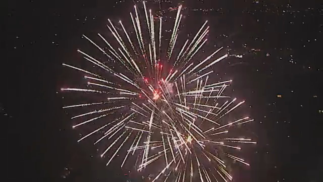 LIVE: Fireworks light up night sky across SoCal for 4th of July - YouTube