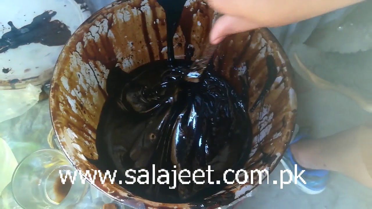 Checking fresh purified salajeet 2018 by Himalaya Karakorum products ...