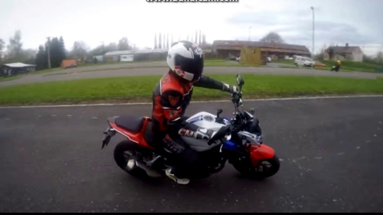 Test autoskola (Škola pro motorky) - YouTube