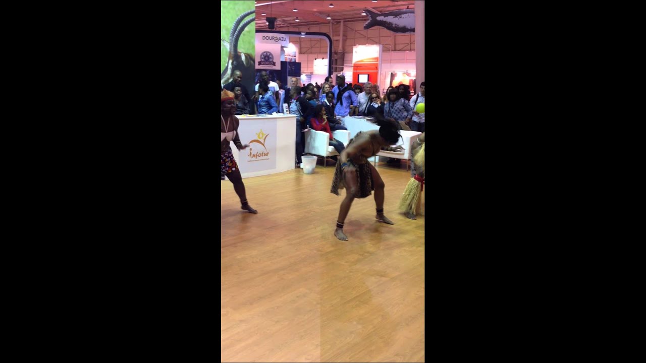 Danças tradicionais de Angola - YouTube
