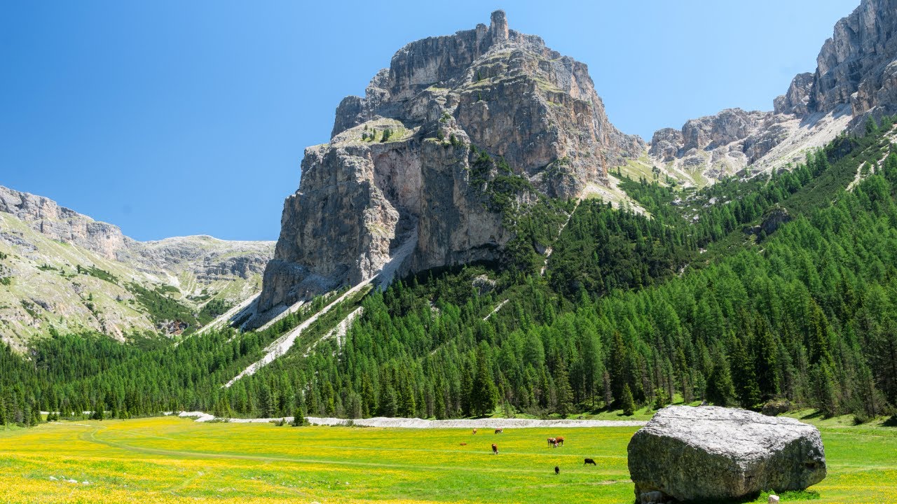 Hike Vallunga in 9 Minutes | Dolomites ASMR Walking Tour - YouTube