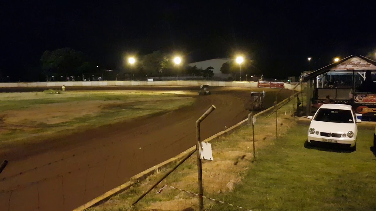 Ovals PLatinum raceway Midgets final 01.02.2020 - YouTube