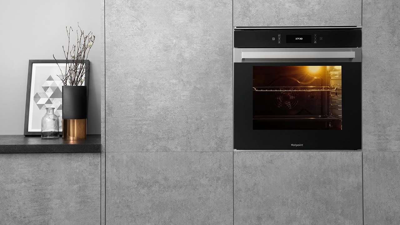 Hotpoint Class 9 SI9 891 SC IX Built-in Oven - YouTube
