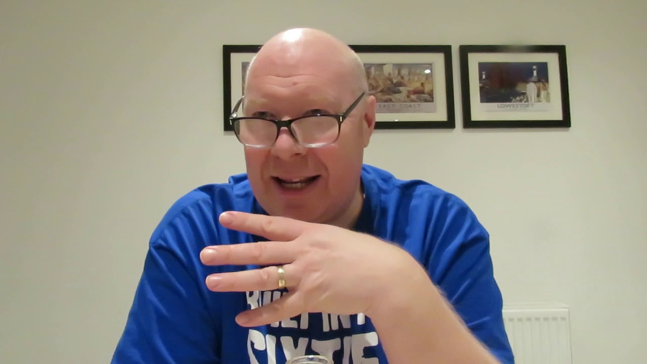 MD 20/20 Blue Raspberry Drink Review - YouTube
